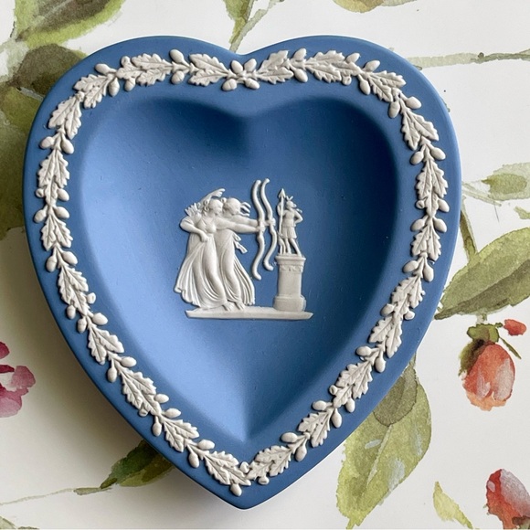 Wedgwood | Accents | Wedgwood Vtg The Archers Blue Heart Shaped Trinket ...